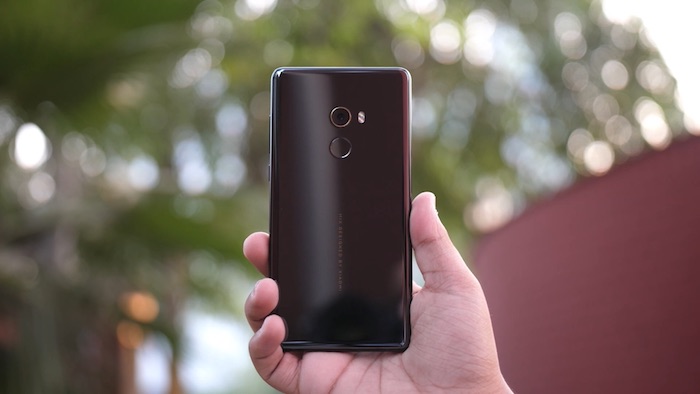 Xiaomi Mi Mix 2 Review: A More Practical Mix | Beebom