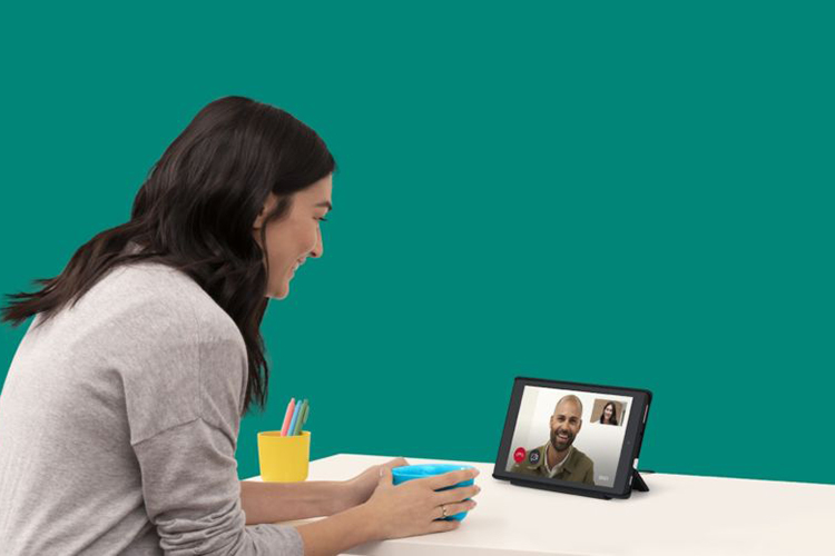 Show Mode Dock Turns Amazon Fire Tablets into Echo Show Smart Displays ...