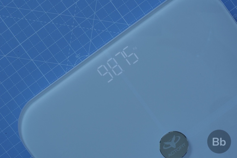 ActoFit Smart Scale Review: Track More than Just Your Weight | Beebom