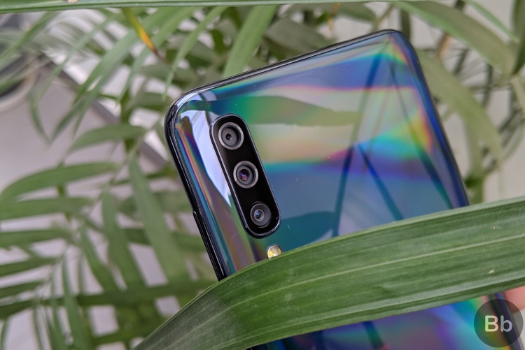 Samsung Galaxy A50 Review: A Premium Mid-ranger | Beebom