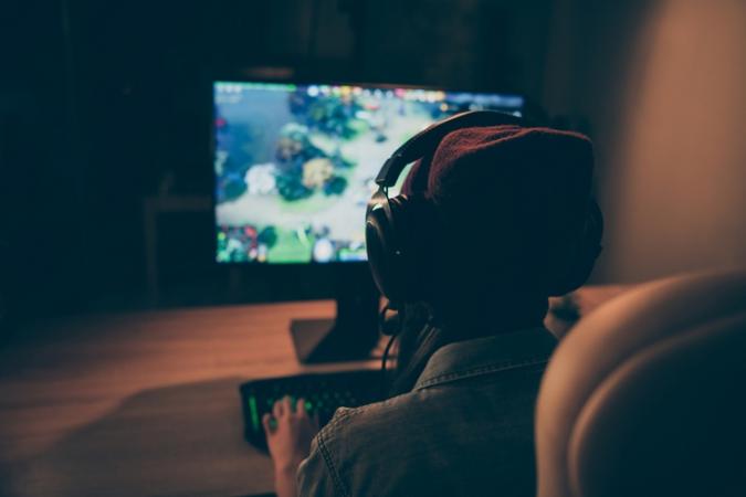 How to Hide Embarrassing Steam Games from Friends | Beebom