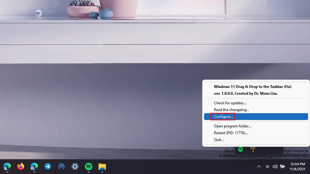 How to Drag and Drop Files onto the Windows 11 Taskbar | Beebom