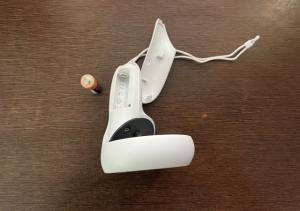 How to Charge Oculus Quest 2 Controllers (2022) | Beebom