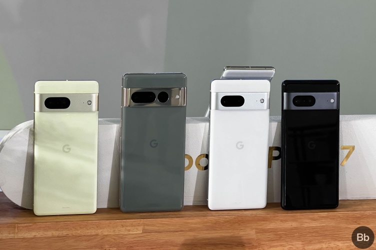Google Pixel 7 and 7 Pro in Pictures: The Flagship Pixels Make a ...