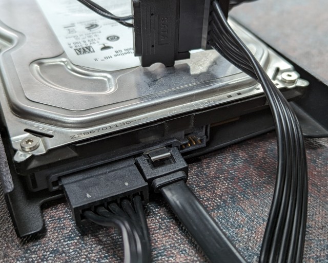 How to Install a Power Supply (PSU) in Your PC (2024) | Beebom