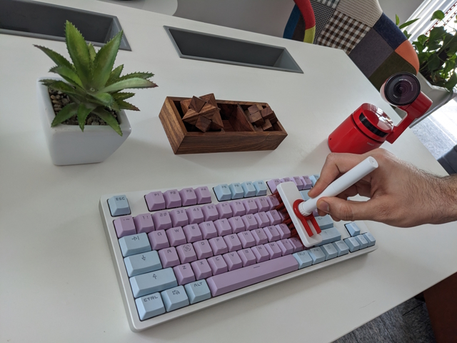 How to Clean a Mechanical Keyboard (Guide) | Beebom