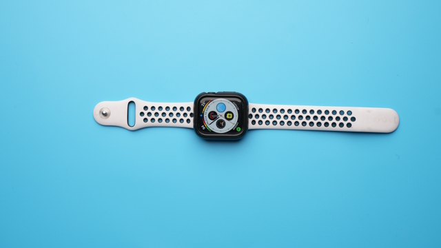How to Change Your Apple Watch Band (2024 Guide) | Beebom