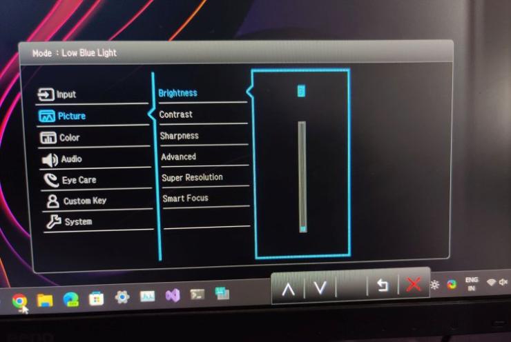 How to Adjust External Monitor Brightness on Windows 11 & 10 | Beebom