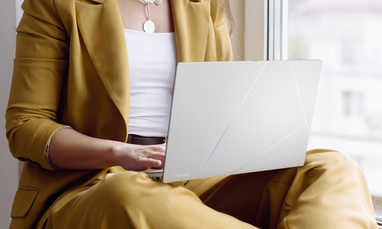 ASUS Launches ZenBook 14 OLED Intel Core Ultra 14th Gen CPUs! | Beebom