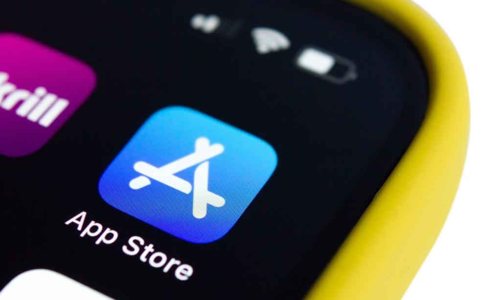 Apple Finally Set to Allow Sideloading on iOS 17 but There's a Catch ...