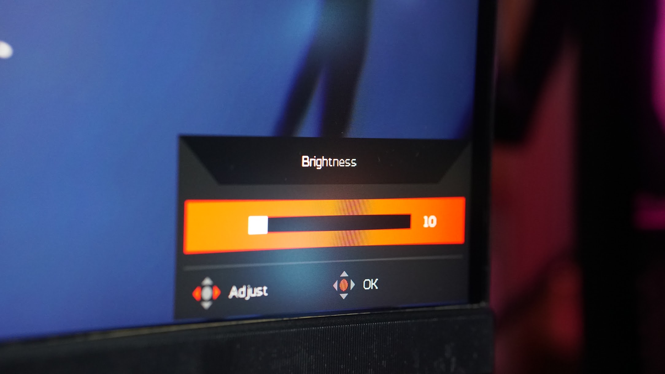 How to Adjust the Brightness on Windows 10 | Beebom