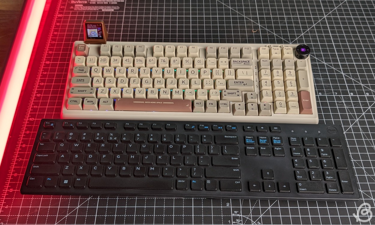 Forget Gaming Keyboards, Epomaker RT100 Keyboard Has a Mini TV and ...