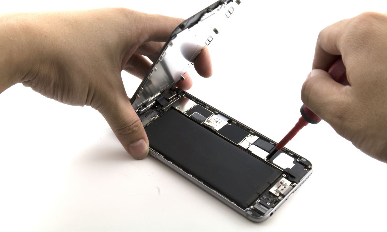 Android Phone Won't Charge? Here are Some Easy Fixes | Beebom