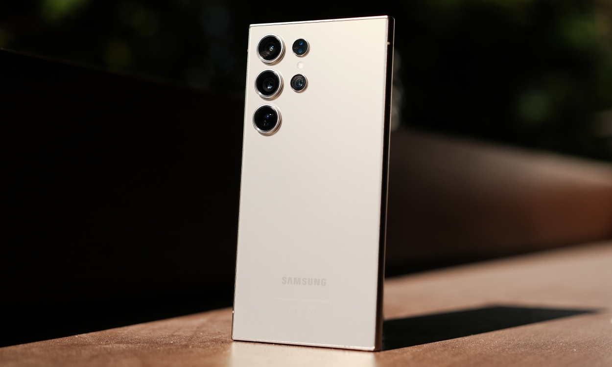 List of Android 15 Compatible Devices | Beebom