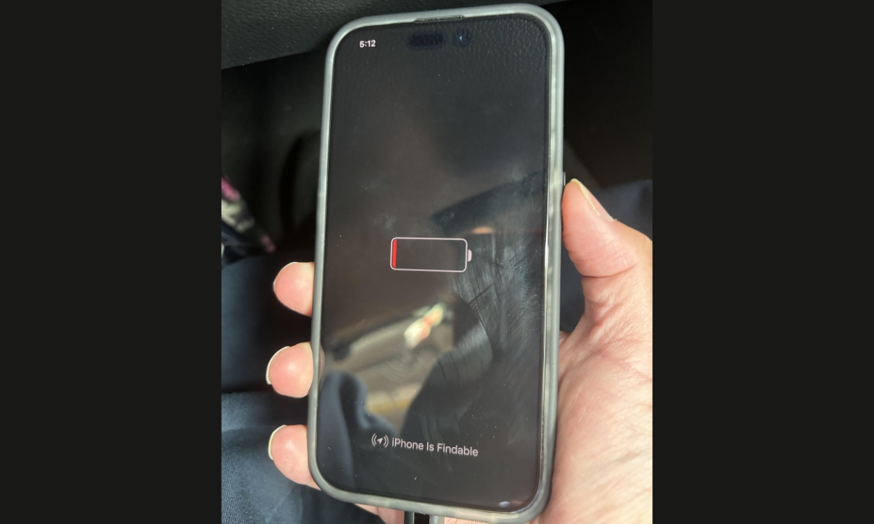 iOS 18 Can Still Display Time When iPhone Is Completely Out of Battery ...