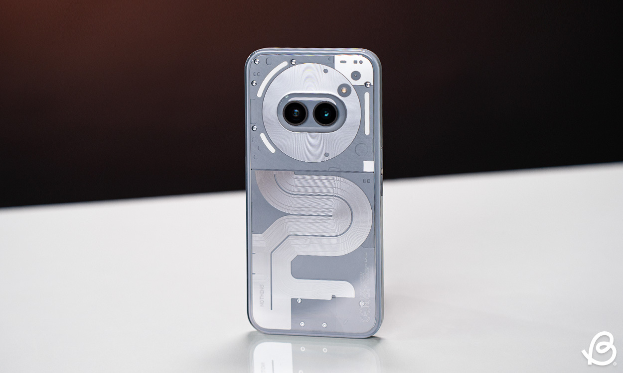 Nothing Phone 2a Plus Review: Well, That Doesn't Add Up | Beebom