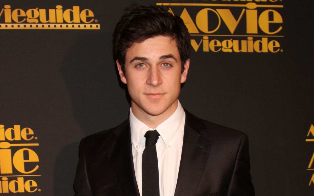 Wizards Beyond Waverly Place Cast: All New and Returning Characters ...