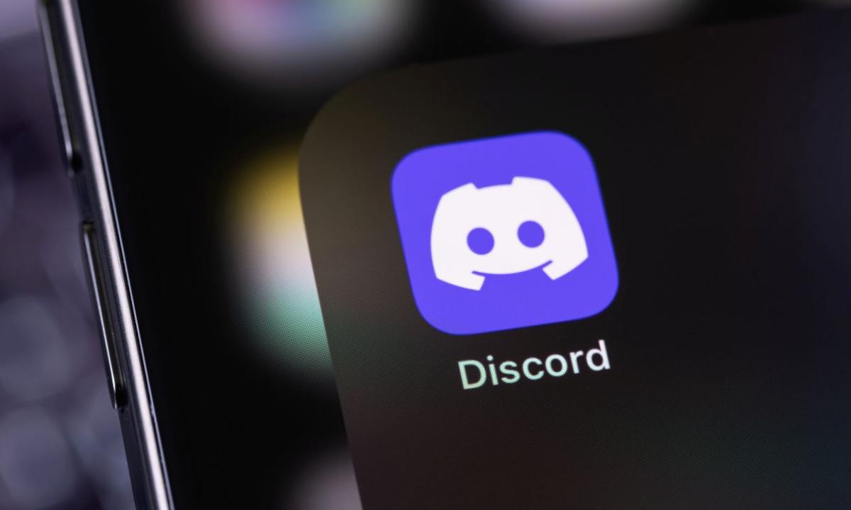 The Wait is Over: Discord Users Can Now Forward Messages | Beebom