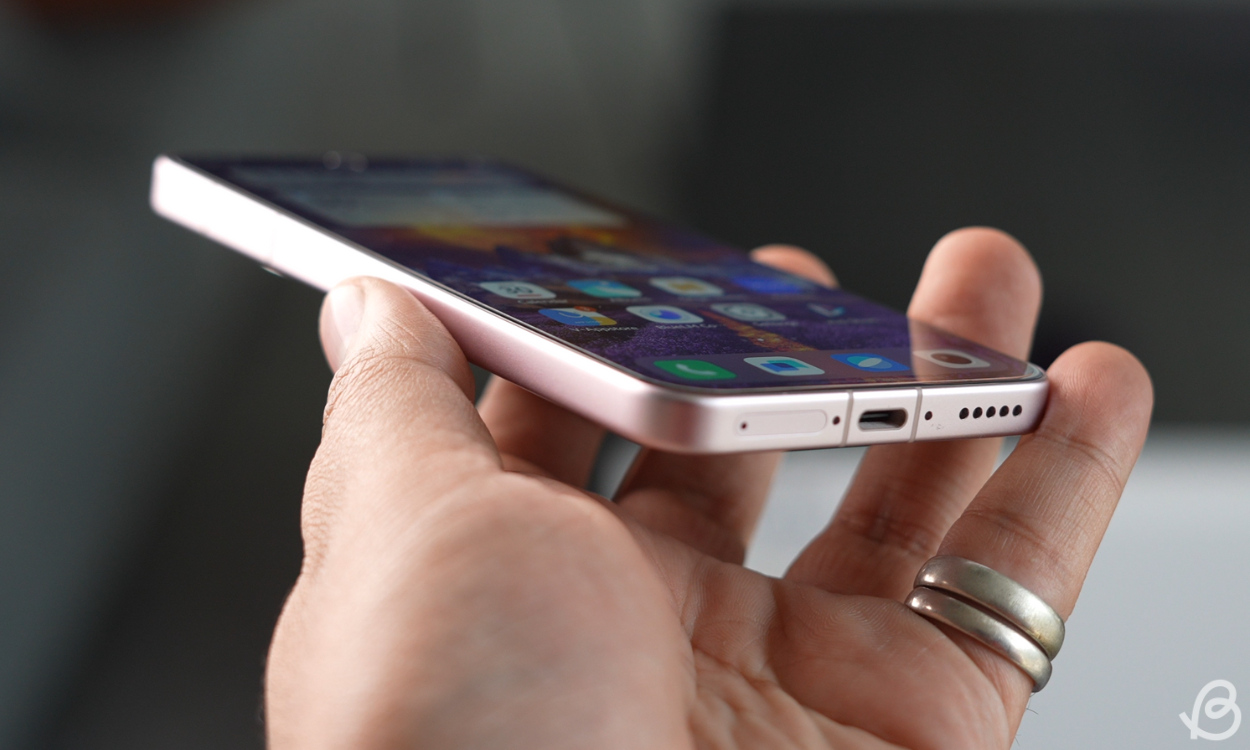 Vivo X200 Pro Mini Impressions: A Compact Flagship Done Right | Beebom