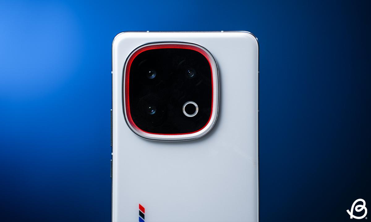 iQOO 13 Review: Exceptionally Elite Experience | Beebom