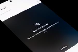 Instagram's Sensitive Content Filter Incorrectly Flagged LGBTQ+ Terms ...