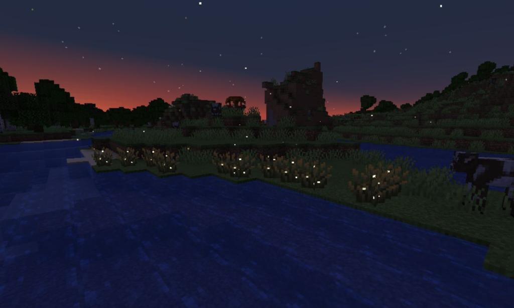 Minecraft Firefly Bush: How to Get, Uses and More | Beebom