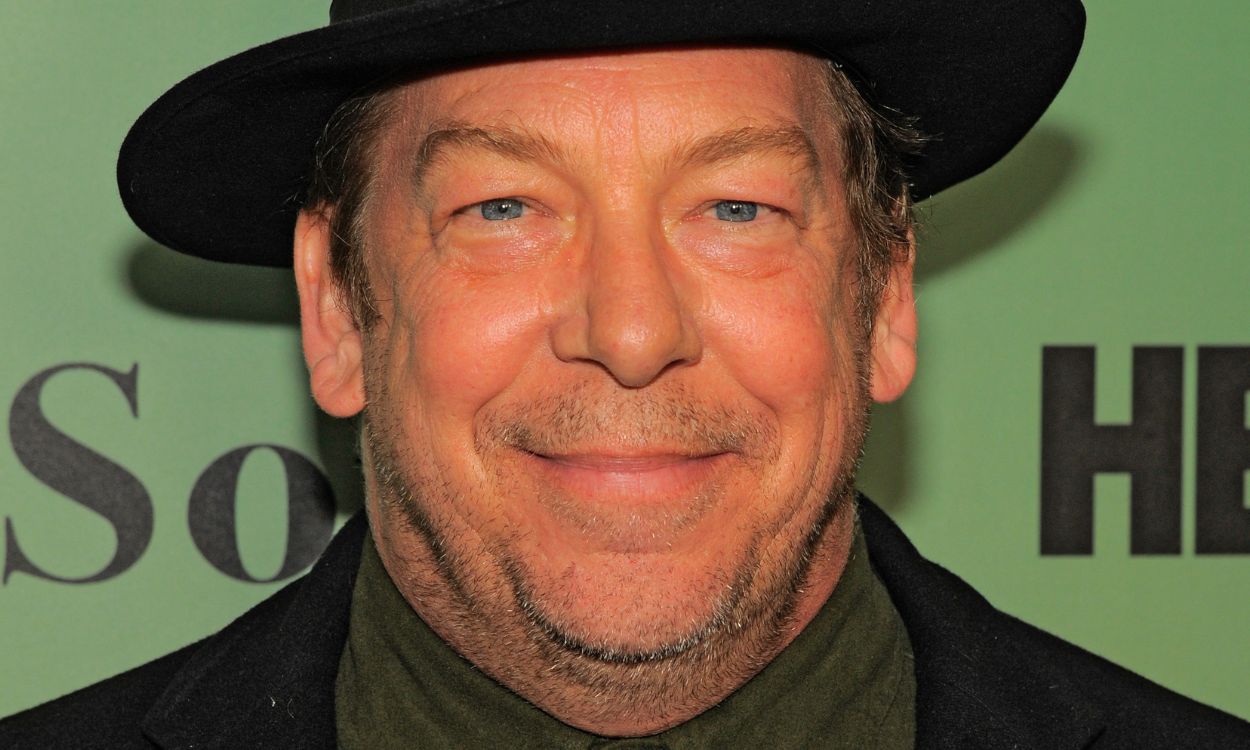 Sirens Cast and Characters: Who Is Who in Netflix's Latest Dark Comedy ...