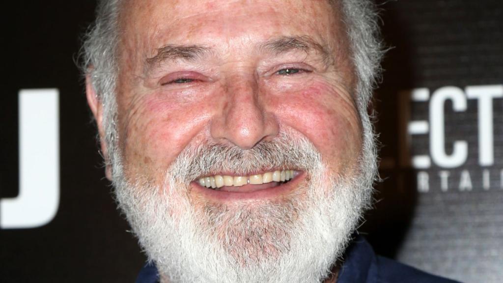 Who Does Rob Reiner Play in The Bear Season 4? The Filmmaker's Cameo ...