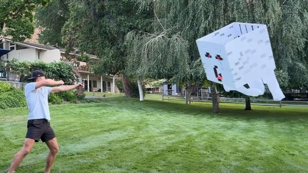 YouTuber Brings Minecraft Ghast to Life That Shoots Fireballs | Beebom