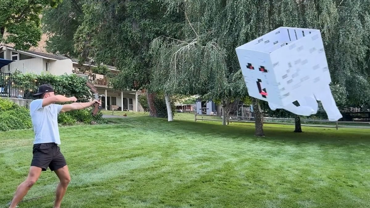 YouTuber Brings Minecraft Ghast to Life That Shoots Fireballs | Beebom